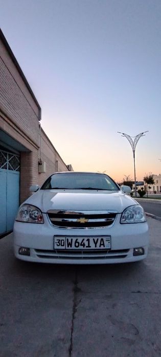 Срочно продаётся Lacetti 1.8 + Metan Выкуп на 1 год
