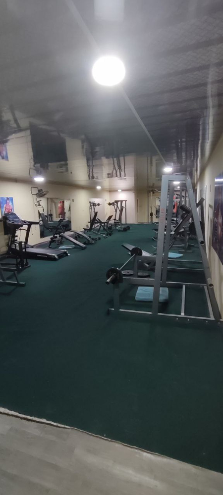 Sport anjomlari sotiladi