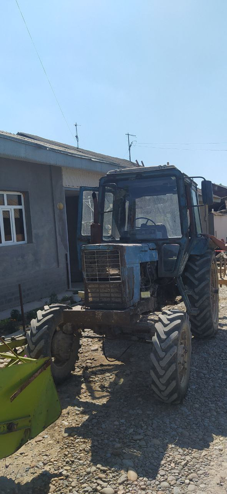 Mtz 82.1 srochna sotiladi