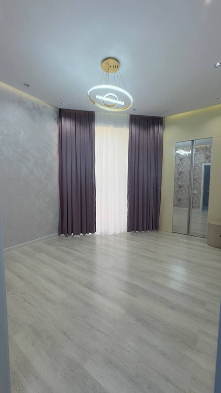 Продам 2 ком юнусабад 19 Новостройка