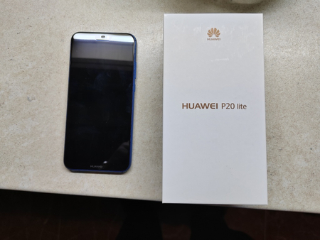 Продаётся телефон Huawei P20 lite