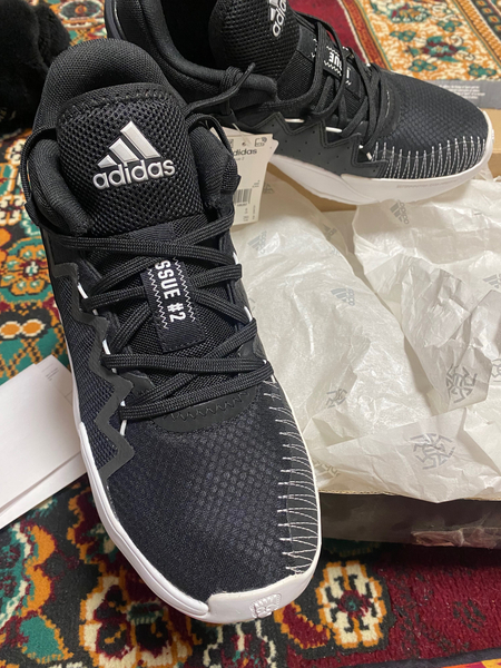 Продаётся баскетбольные кроссовки Adidas D. O. N. ISSUE 2