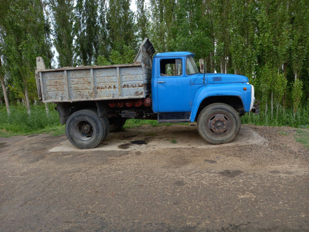 Zil sotiladi 8000
