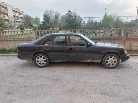 Мерседес w124 2.3