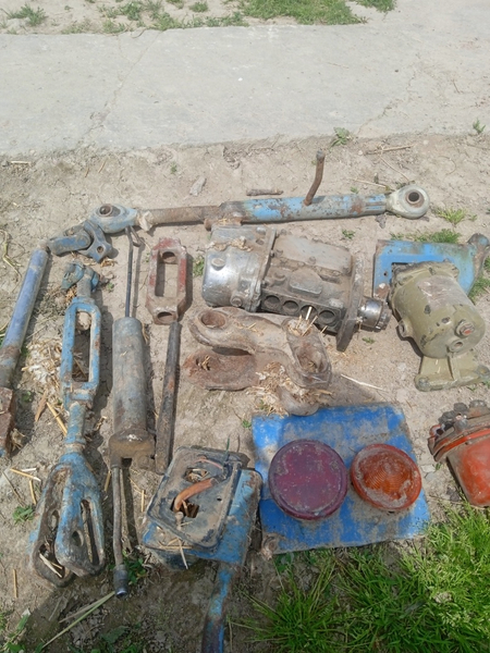 Traktor zapchastlari bu sotiladi