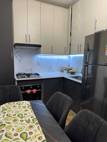 uy sotiladi sergili 10 xudud 2 xona 6500$