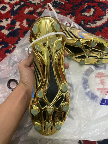 Бутсы Adidas янги кийилмаган