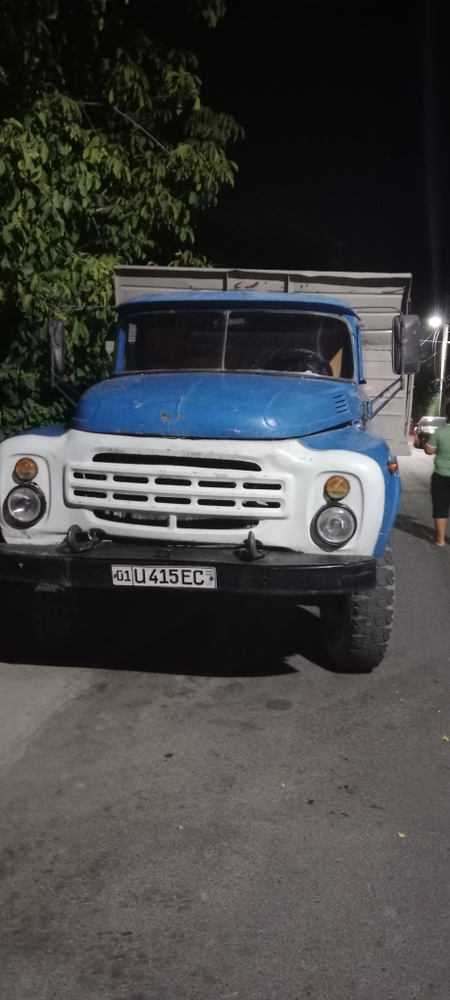 Zil sotiladi yili 1988