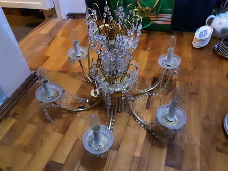 Продается люстра