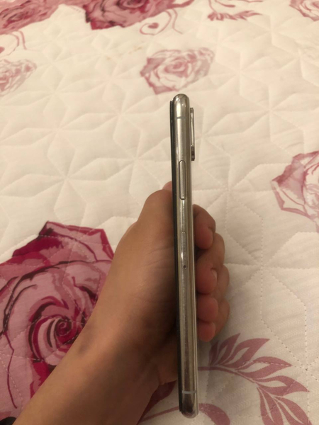 iphone Xs 256Gb sotiladi!!!