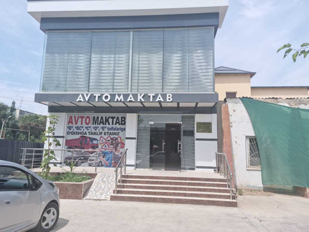 Карши шахар марказида 2 каватли нотурар бино сотилади