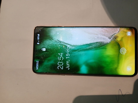 Telefoni aybi yoq narxida oziroq tuwib beradigon joyi bor