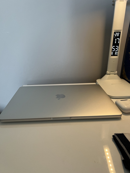 Macbook Pro 2018 8/512GB каробка документ идеальное состояние