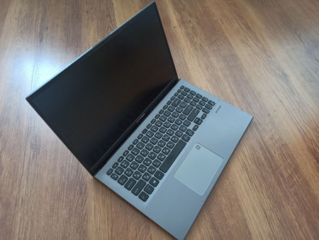 Asus Vivobook X512DA
