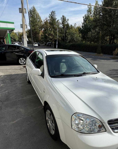 Chevrolet Lasetti sotiladi