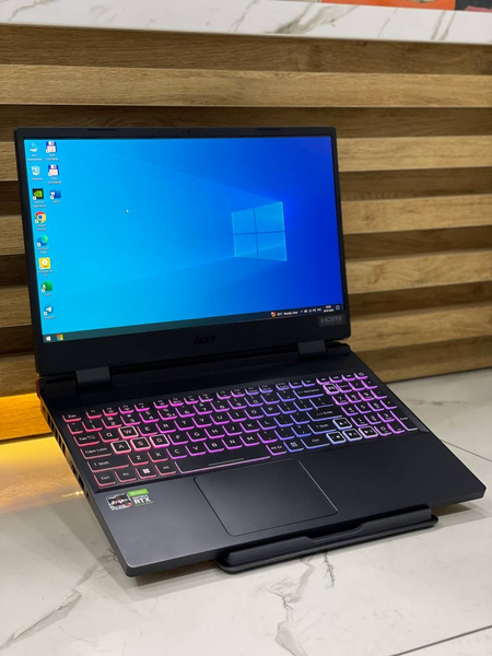 Acer Nitro 5  Ryzen 7