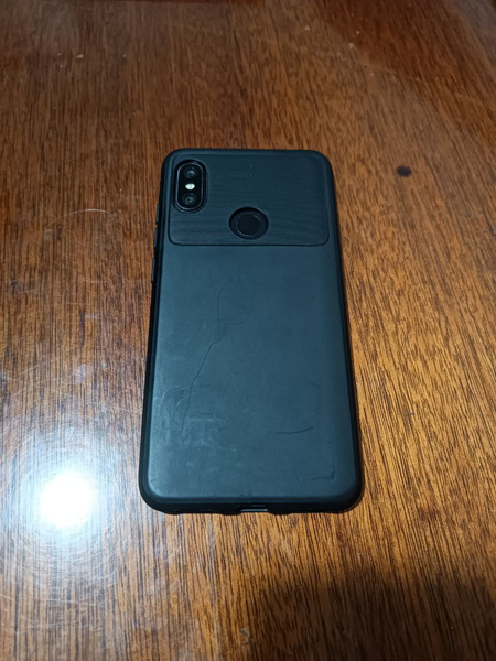 Телефон Redmi Note 6