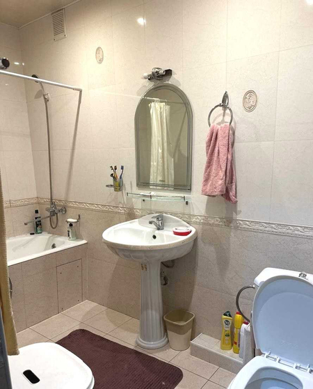 Метро Космонавт. Спецплан, 3/4/4, с ремонтом, меб.,тех. 116 м², кирпич