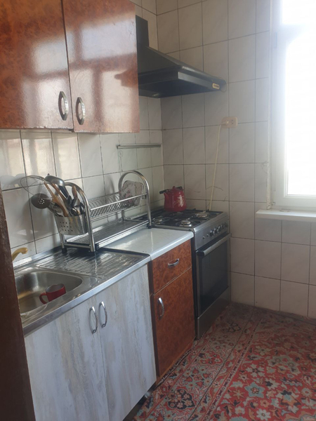 Сергили 8, метрони йонида 3 хона