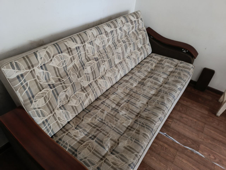 Продаю диван и два кресла
