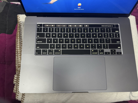 MacBook Pro 16” 2019/i7/16/512