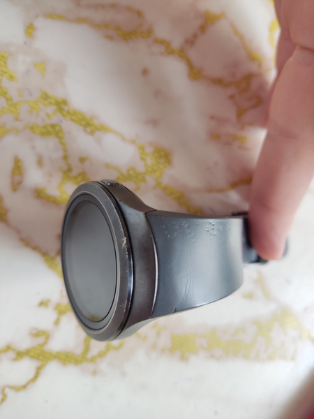 Samsung gear s2. Б/У. Без коробки.