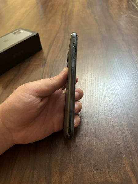 Iphone 11 pro srochna sotaman