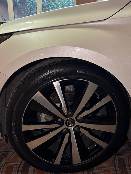 Nissan Altima sotiladi