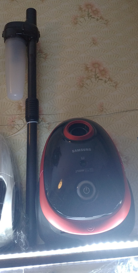 Пылесос Samsung 450.000 сум