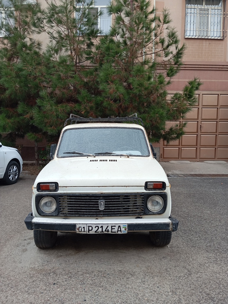 2 eshikli niva4x4