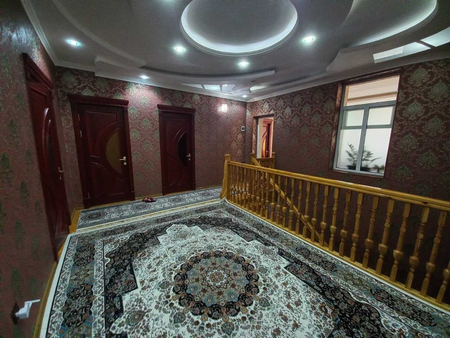 Центрда 2 кабатлы 8 ханалы жай сатылады.