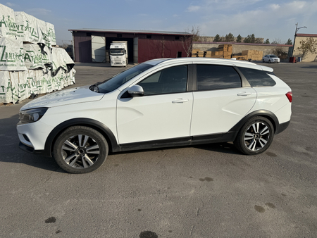 Lada Vesta Cross 1.8  2019