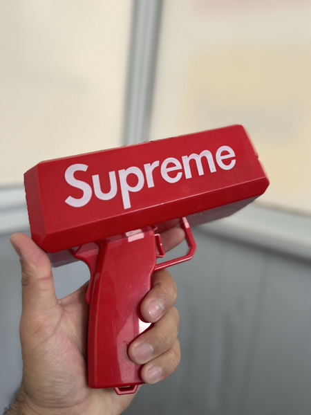 Supreme pul sochedigon sotiladi