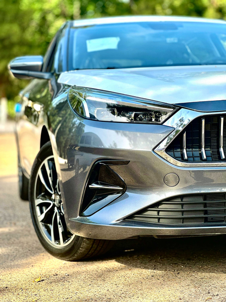 jac j7 avtomabil