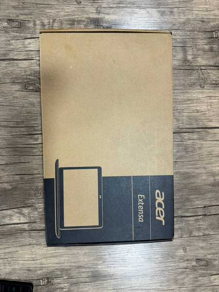 Acer noutbuk sotiladi