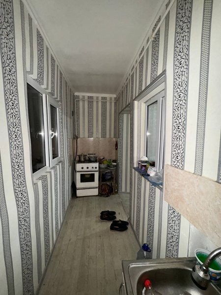 Продажа квартира Яшнабад дубовый 1*2 переделанный галере