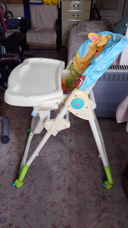 Стульчик для кормления Fisher Price Easy Fold