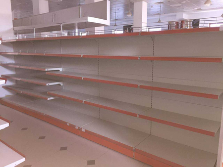 Продается торговые стеллажи и холодильник