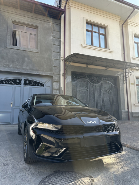 Kia k5 2024 qora