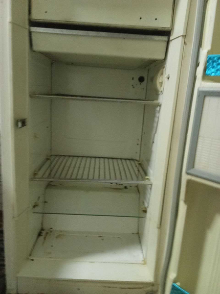 Холодильник рабочий