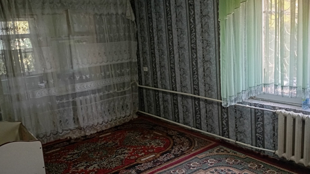 Чирчик пед институт 1 хонали Уй ижарага берилади