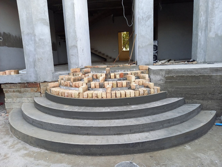 Barcha turdagi beton zinalar