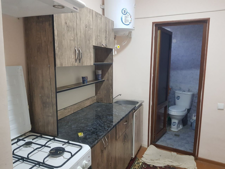 1 хона 37кв 1 этаж Шаумияна стоматология