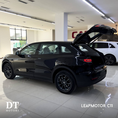 Leapmotor C11 Extend Hybrid 1.5 dôp option 28000 oq va qora bor