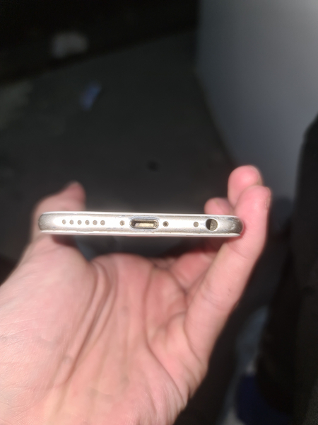 Iphone 6  16 gb sorochna