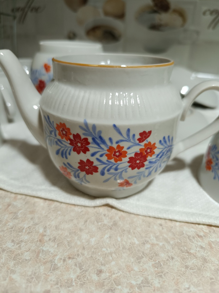 Фарфоровый сервиз