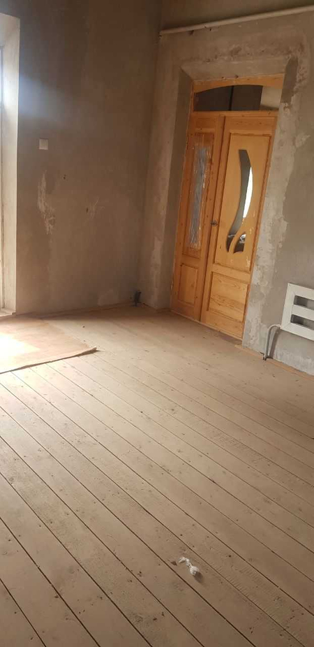Uy sotiladi  eski mol bozor yoninda