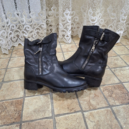 Prada кожаные, Италия