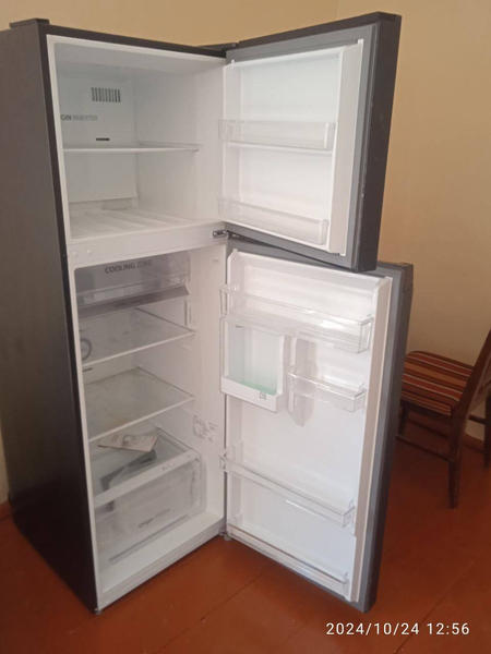Продаётся холодильник Toshiba