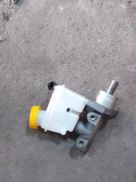 Lasetti 1.8 tormoz glavniy slindr